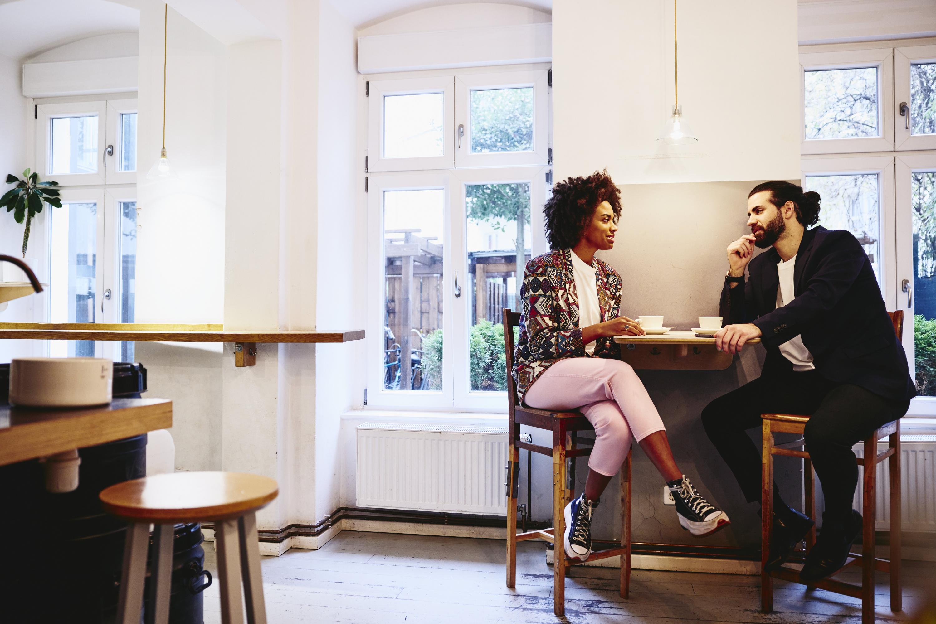 Office Romance: 5 Tips to Consider on Dating a Colleague | Randstad ...